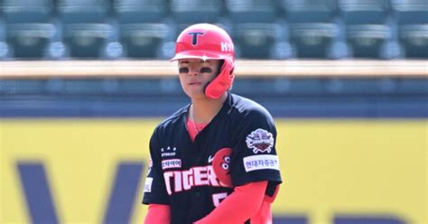 조금이나마 도움 됐으면 Kia 김도영 산불 피해 이웃 돕기 성금 1000만원 기부