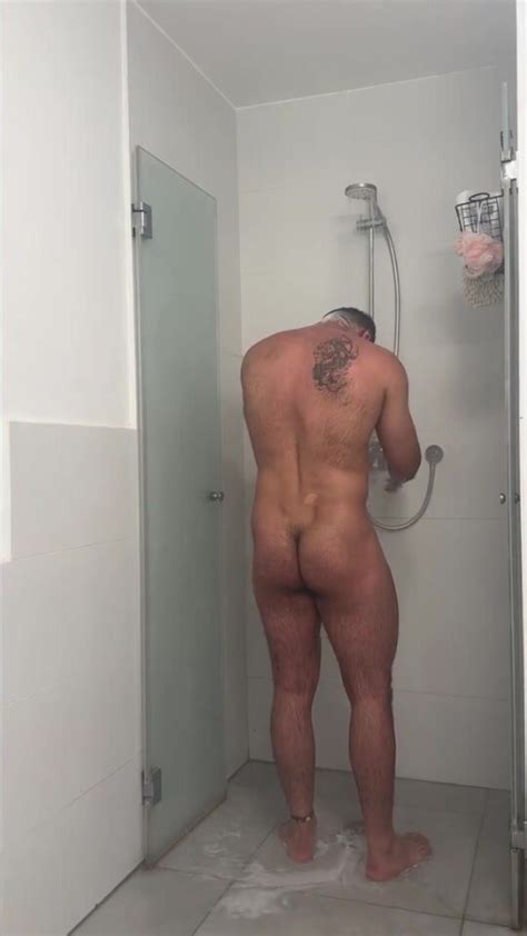 Gym Stud Gets Horny In Shower