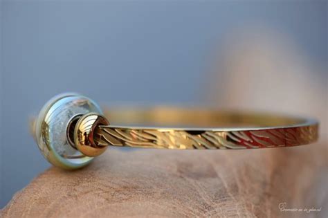 Urn Dames Rvs Goud Bangle Armband Met Crematie As Glasbedel Blue Gold En Rvs Gouden Bol