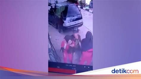 Viral Aksi Pria Piting Petugas Spbu Wanita Di Cianjur