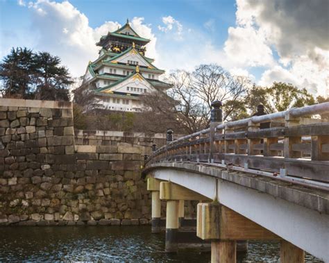 오사카의 랜드마크 오사카성 에스카사 여행이야기