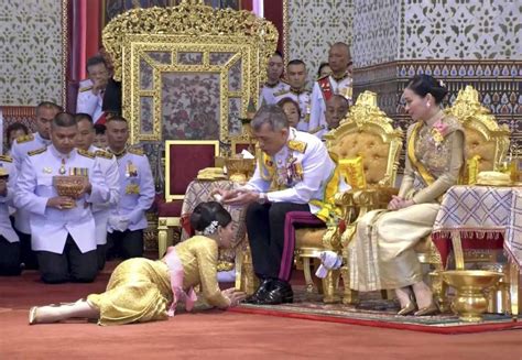 Thailand King Maha Vajiralongkorn Crowned In Elaborate Three Day