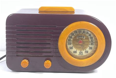 Fada Bullet Bakelite Radio Model 1000 Aug 03 2025 Heritage Gallery