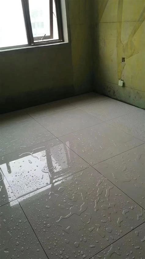 贴瓷砖为什么要浇水（瓷砖铺贴完需要洒水养护吗）