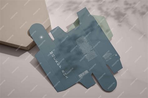 펼쳐진 골판지 직사각형 상자 목업 무료 Psd 파일