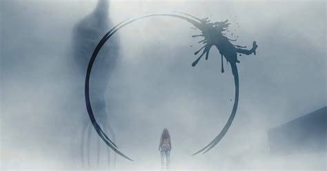 Arrival Review Amy Adams Deciphers Language In Denis Villeneuves