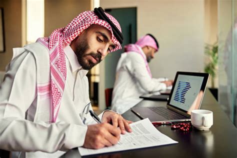 5 معلومات أساسية لفهم من هو المعقب في السعودية