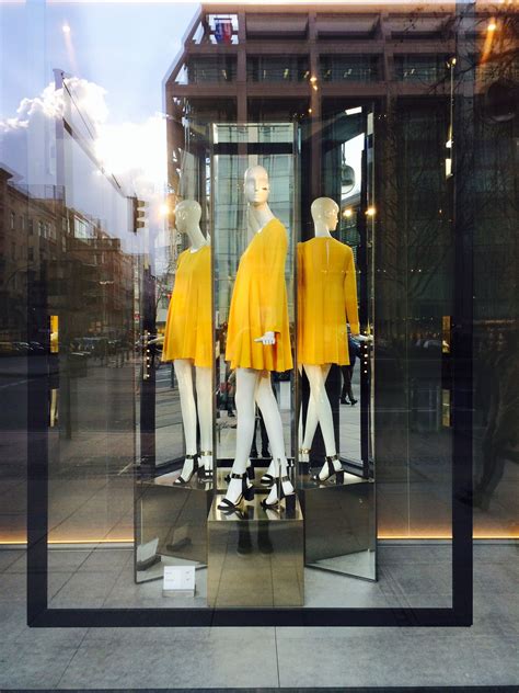 Love This Window Display For Zara Store In Berlin 200214 Retail Windows Store Windows