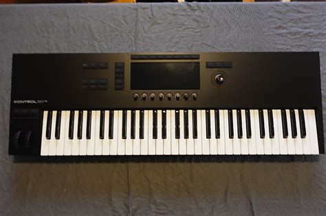 native instruments kontrol s61 mk3 61 key controller w ni reverb
