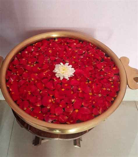 Uruli Decoration Brass Uruli Flower Decoration