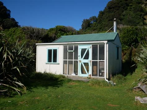 Gorge River Hut Stewardship Land West Coast Hut Bagger