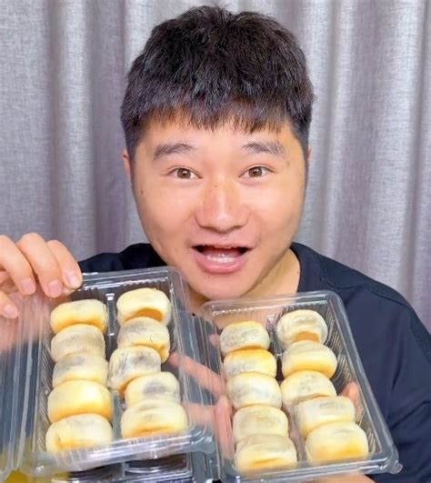 自私哥哥想让弟弟喝芥末汤，谁料被偷偷调换，哥哥被辣哭了 Funny Food Fblifestyle 林小志 Facebook