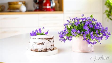 Naked cake tort urodzinowy aranżacja stołu posters for the wall
