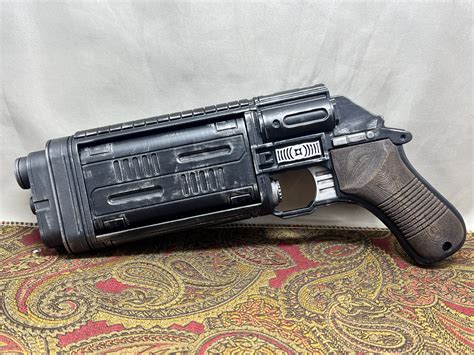 Cassian Andor Blaster Replica Bryar Mw 20 Prop Gun