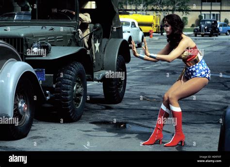Lynda Carter Wonder Woman Fotos Und Bildmaterial In Hoher Auflösung