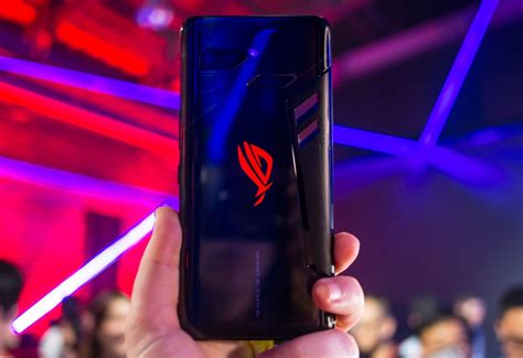 ASUS планировала выпустить первый в мире смартфон с 10 ГБ ОЗУ