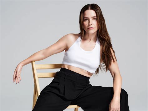 Sophia Bushs Biography Age Career Relationships Net Worth