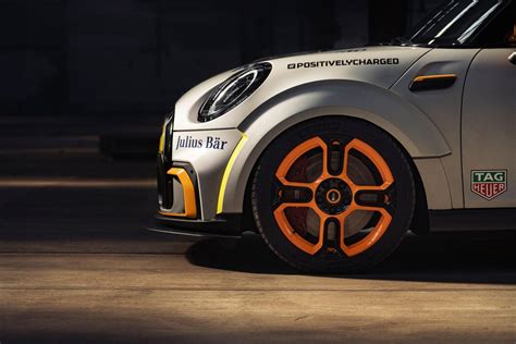 Minis Electric Pacesetter Is The Ev Hot Hatch We Want But Cant Have Cnet