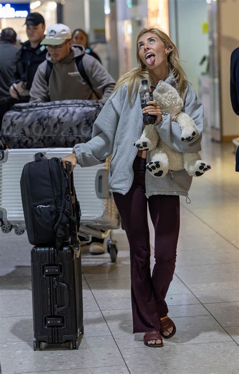 Bonnie Blue Lands Back In Uk After After Being Slapped With 10 Year Ban