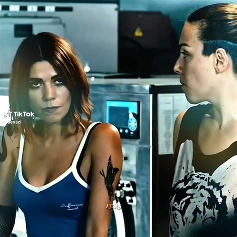 تصميم عذراء كايا Youtube