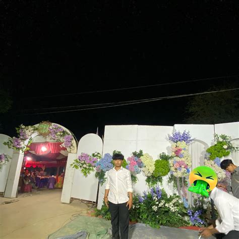 ប្រុស ដា