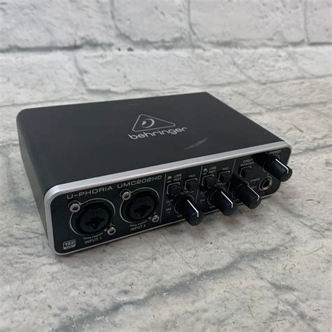 Behringer UMC 202 HD Interface - Evolution Music