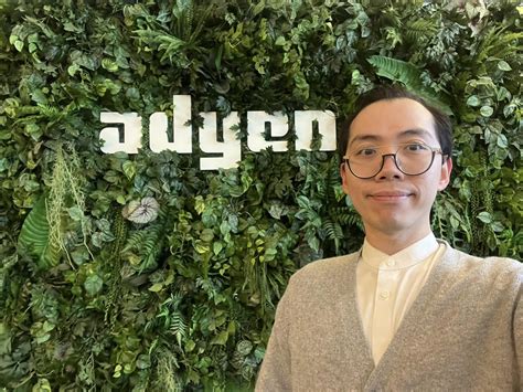 開始在 adyen 的新工作，請多指教 默默開始了新的工作一個月了。新公司是家支付公司叫 adyen ，辦公室就在阿姆斯特丹的水壩廣場旁，以前