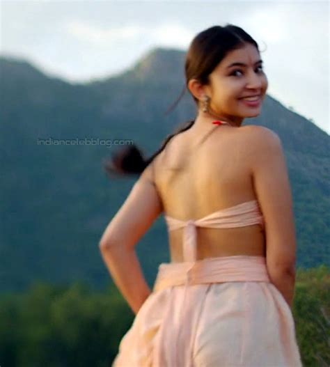 Sara Arjun Ponniyin Selvan 10 Hot Backless Hd Caps Indiancelebblog