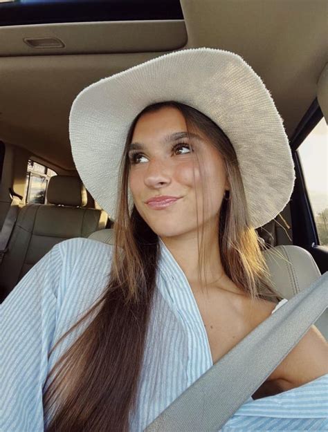 Pretty Girl On Her Way To A Concert R Prettygirls