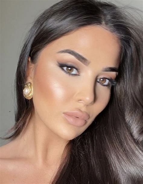 Pin By Tiffany Rios On Makeup Inspo Hair Makeup Models Makeup