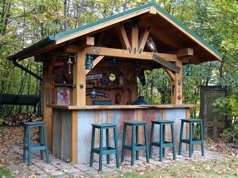 10 Rustic Outdoor Bar Ideas