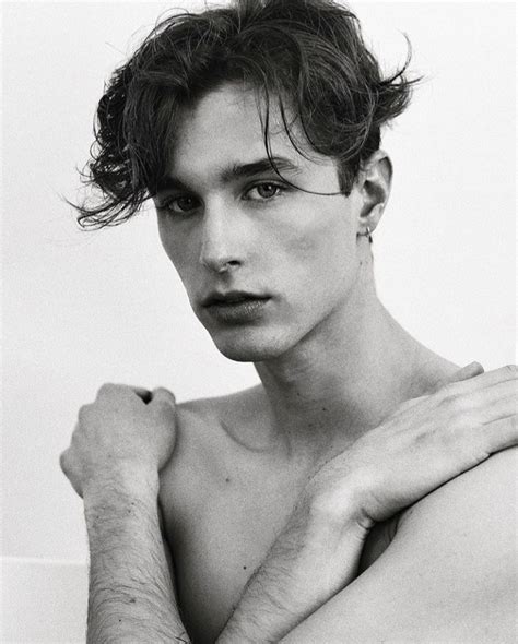 Thomas Rossier Beautiful Guys