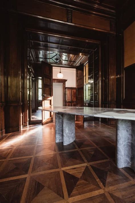 Lavanche Dining Table By Piotr Dąbrowa Philia