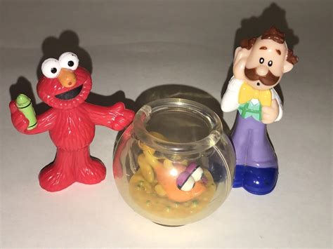 Sesame Street Htf Elmos World Lot Of 3 Figures Mr Noodle Dorothy