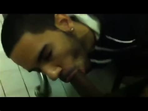 Chupando Rolao No Banheiro Eporner Chupando Rolao No Banheiro Eporner