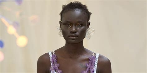 Tagli Capelli Corti 2024 Le Foto Dei Migliori Dalle Sfilate