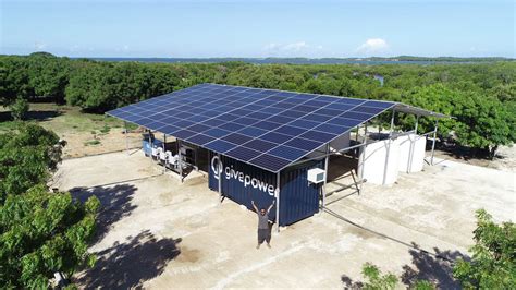 In Kenya The Precious Solar Energy Plant Makes Ocean Water Drinkable