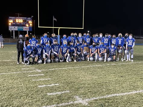 Dominant Defense Leads Perry Lecompton Back To Class 3a Semifinals