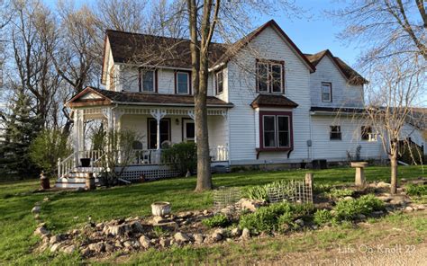 Topnotch 1900 Victorian Farmhouse You Should Know Farmhouse Floor