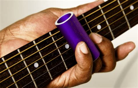 How To Play Slide Guitar Complete Beginner S Guide Music Grotto