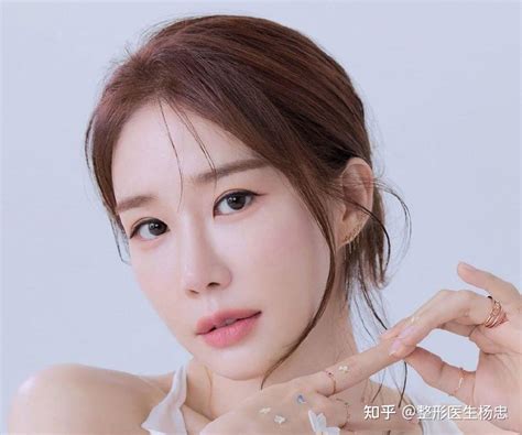 刘仁娜是如何从 男孩子”整成标准韩式美女的？ 知乎