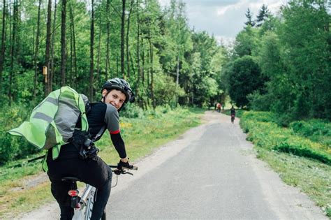 Minsk cyclists raise money to save a friend: the guy has cancer In ...