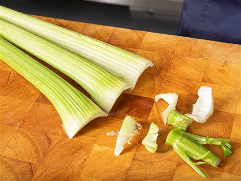 Individual Celery Fresh Celery At ₹ 67 Kilogram Celery In
