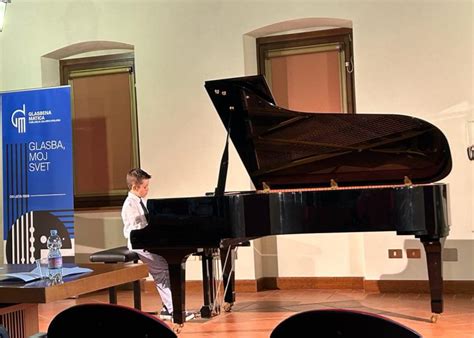 Mednarodno Tekmovanje “tomaŽ Holmar” Glasbena Šola Sežana