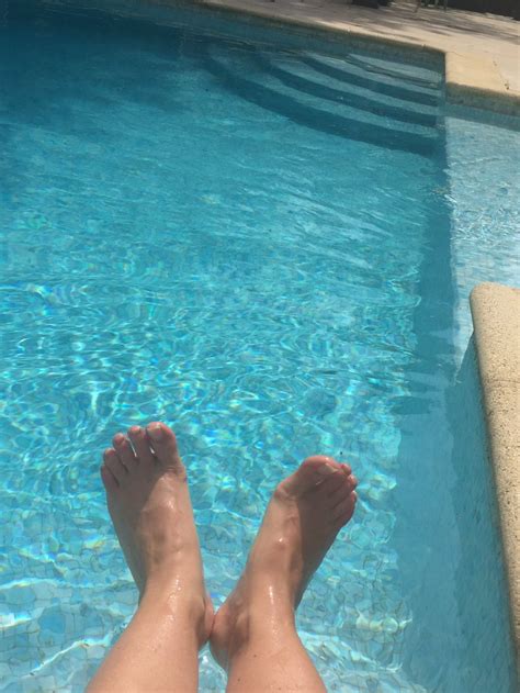 Faustine Bollaerts Feet