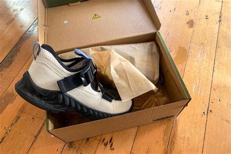 The Best Arch Support Sandals According To Podiatrists
