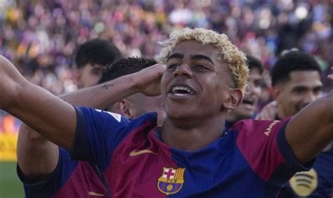 Barça Lhommage De Lamine Yamal à Iñigo Martínez