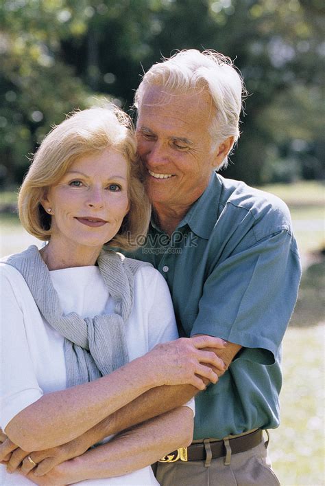 Mature Couple Picture And Hd Photos Free Download On Lovepik