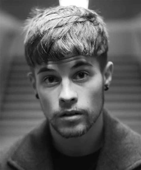 Top 10 Worst Haircuts Of All Time Dont Get One Of These
