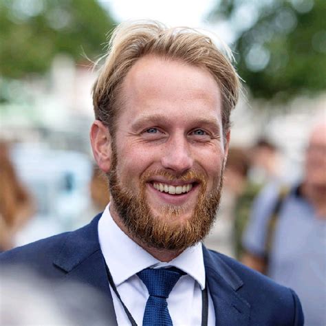 Jon Arve Hole Sagbakken Hr Utvikling Og Opplæringsrådgiver Color